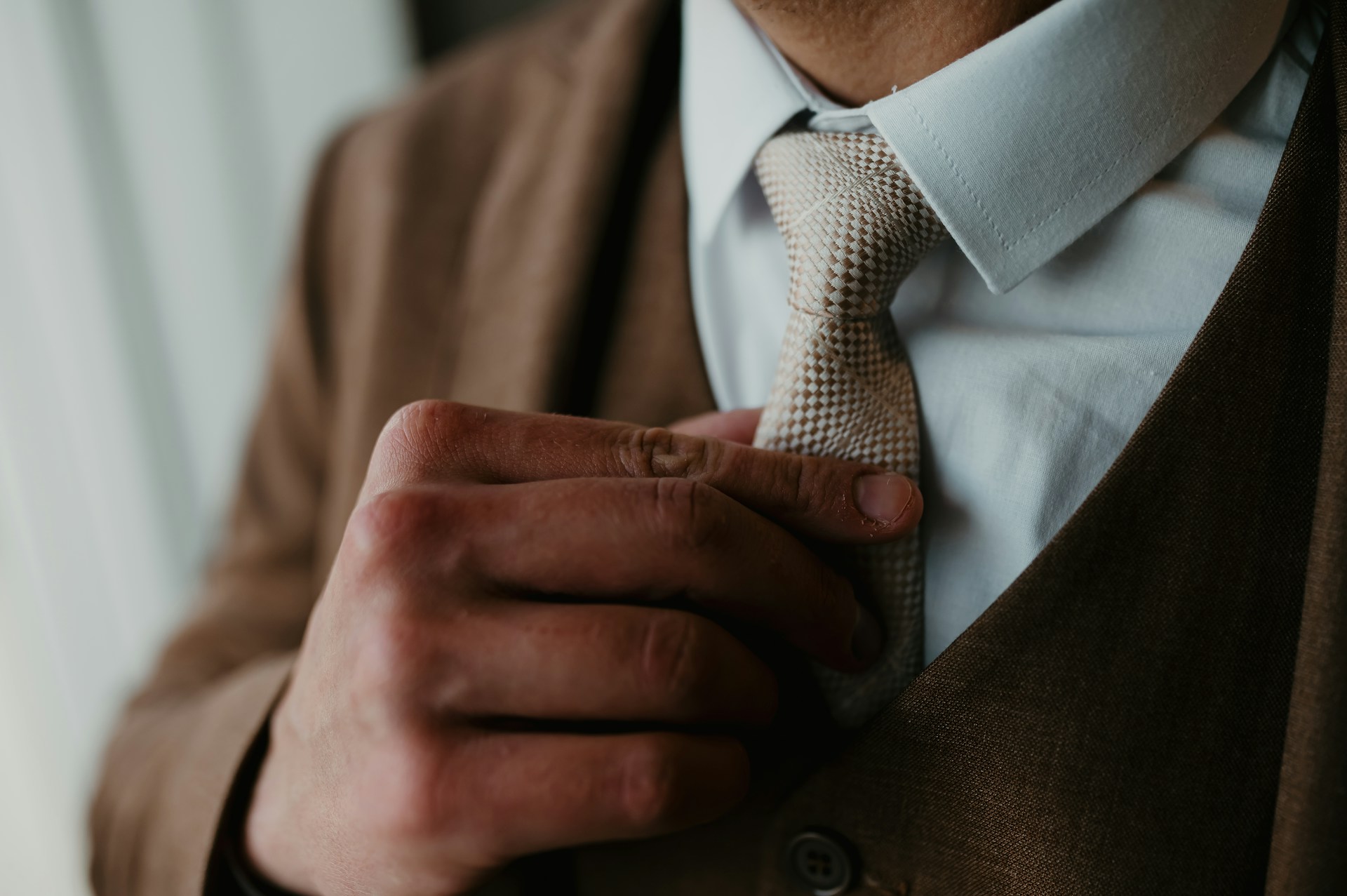 Why Custom Suits Make You Look Awesome